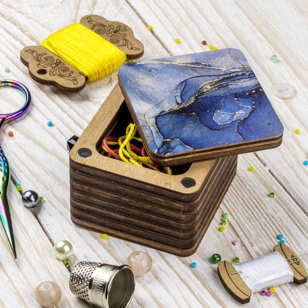 Buy Thread Catcher Square – “Blue Marble” FLZB(N)-102 Wonderland Crafts